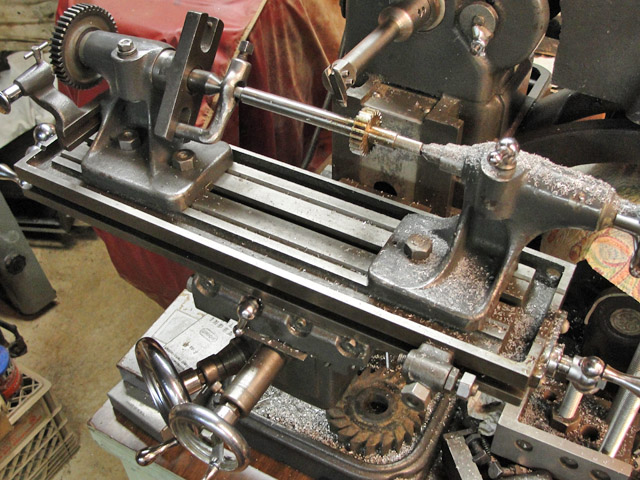Making large gears on an Atlas horizontal milling machine