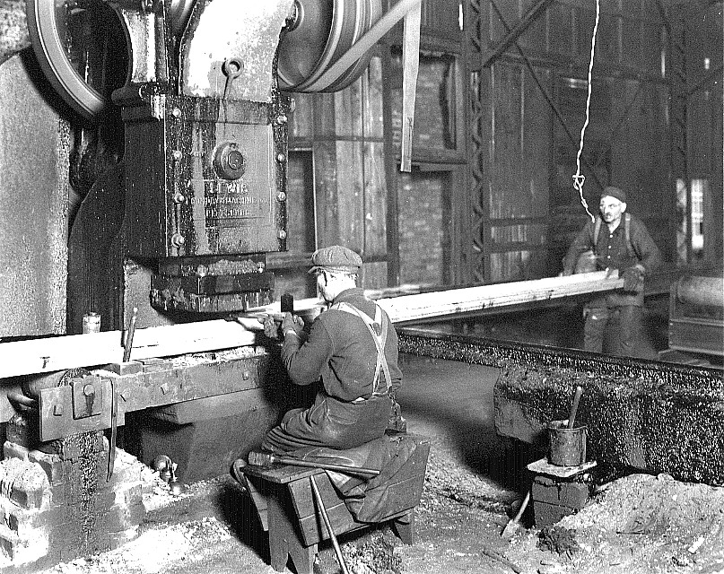 Cold straightening with press and gag - Overall